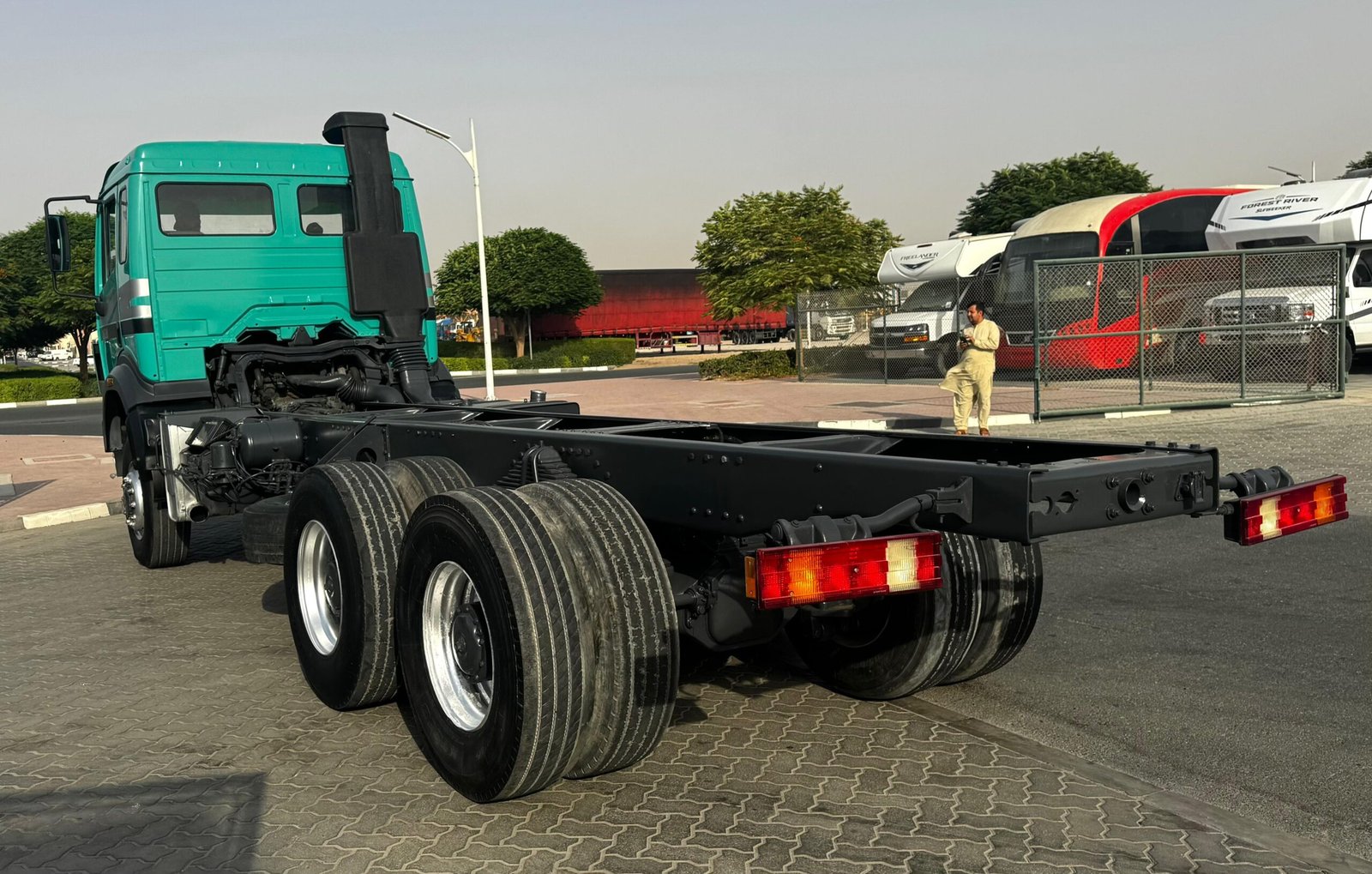 MERCEDES BENZ 2638 LONG CHASSIS TRUCK – Zadran Trucks