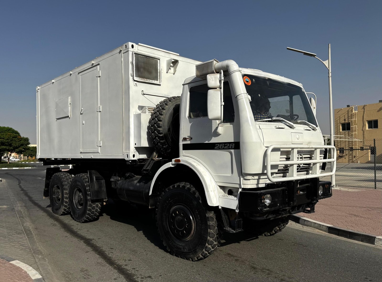 MERCEDES BENZ 2628 WITH BOX 6X6 TRUCK – Zadran Trucks